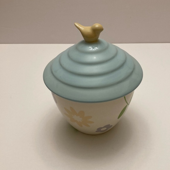 Hallmark | Dining | Hallmark Ceramic Round Bird Floral Container With ...
